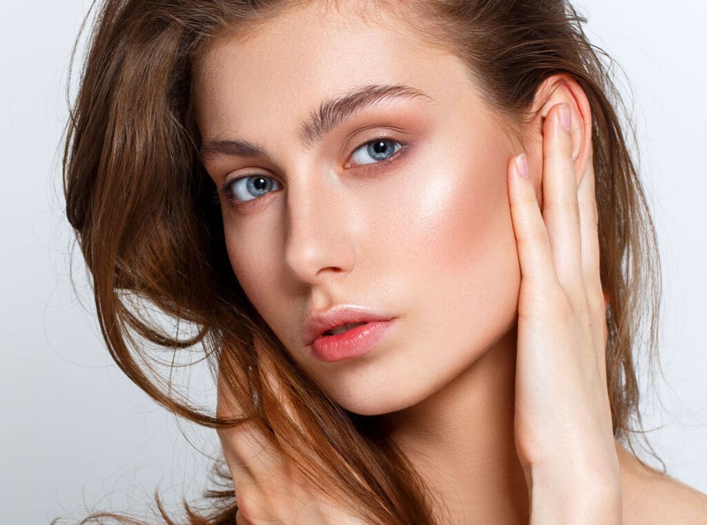 Acide hyaluronique pommettes | Médecine esthétique | Genève | Dr Raspaldo