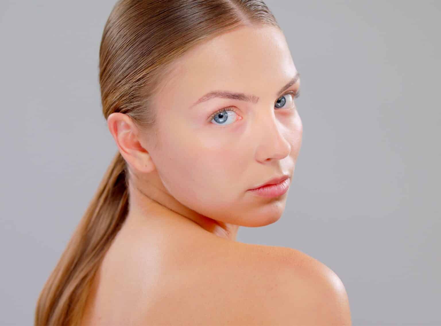 Acide hyaluronique tempes | Médecine esthétique | Genève | Dr Raspaldo